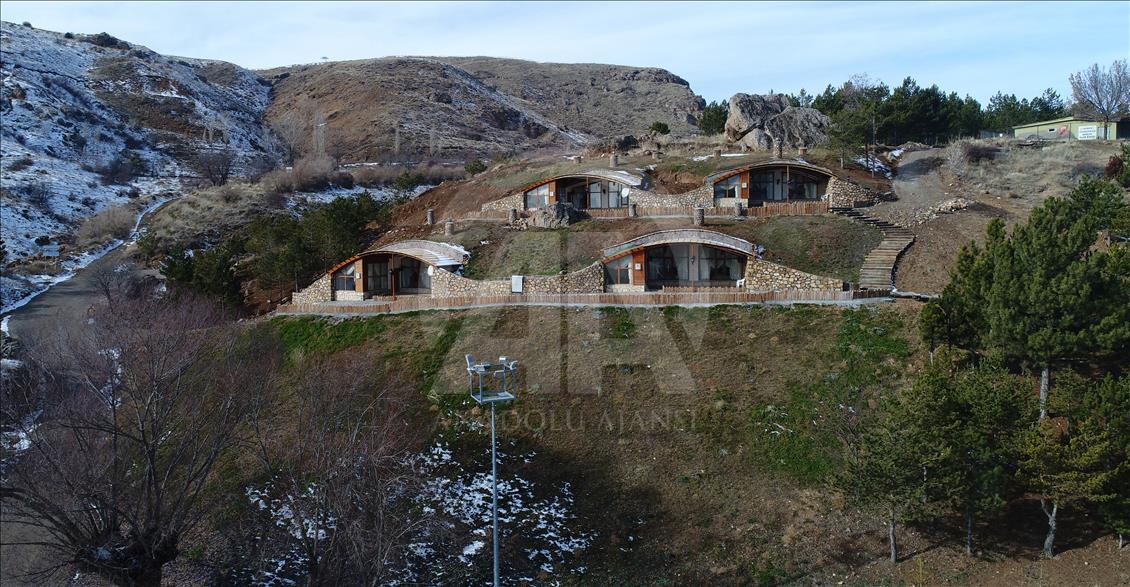 Turquie/Sivas: Le grand succès des « maisons de Hobbit » - Anadolu Ajansı