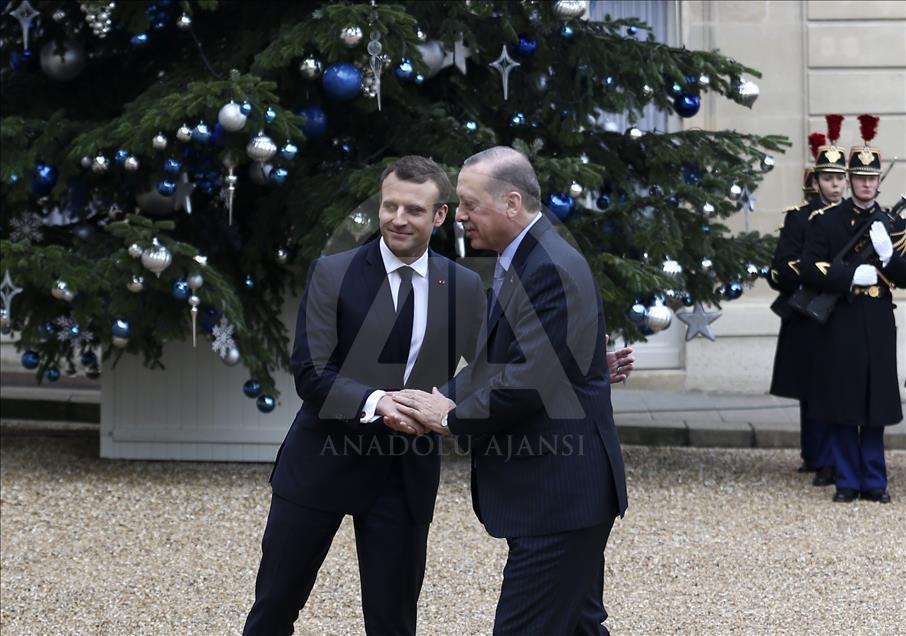 French President Macron welcomes President Erdogan in Paris - Anadolu ...