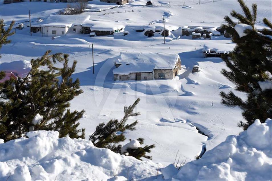 El fuerte frío que se vive en el este de Turquía - Anadolu Ajansı