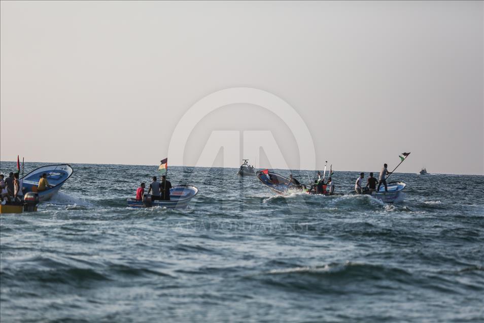 Angkatan Laut Israel serang demonstran Palestina - Anadolu Ajansı