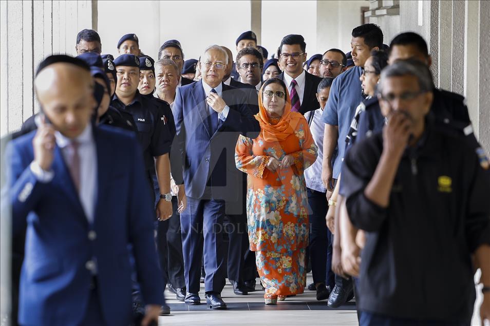 Najib Razak dan Istri hadi di Pengadilan Tinggi Malaysia - Anadolu Ajansı
