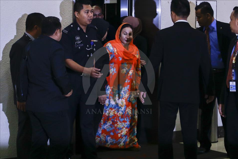Najib Razak dan Istri hadi di Pengadilan Tinggi Malaysia - Anadolu Ajansı