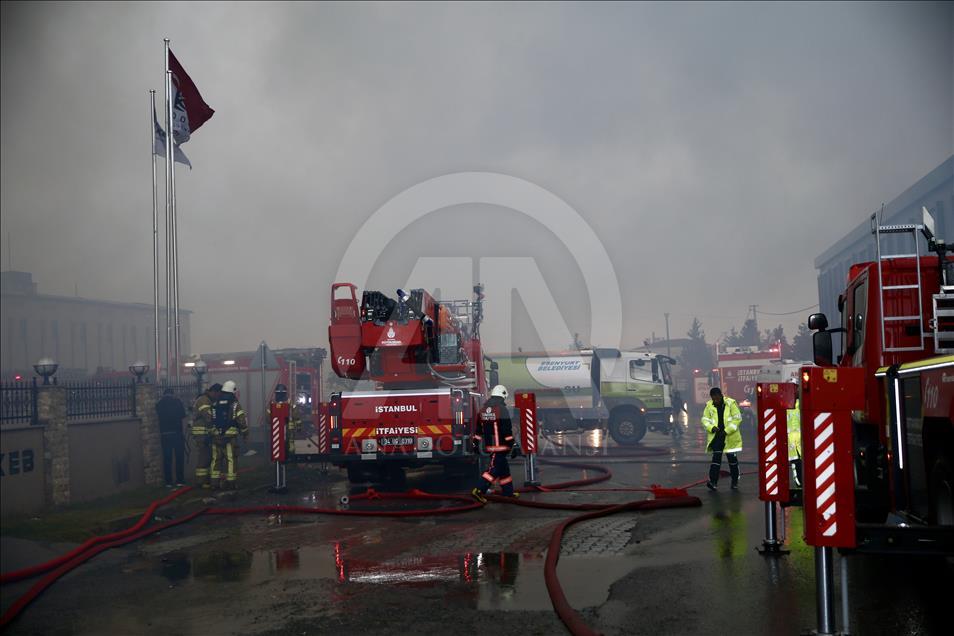 Fire at Istanbul factories contained - Anadolu Ajansı