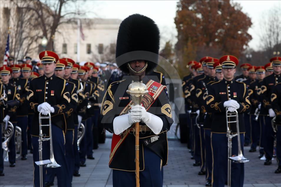 Peti mati Presiden George H.W Bush tiba di US Capitol - Anadolu Ajansı