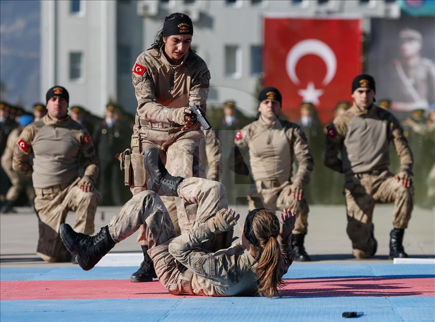 Turkish Sergeants complete counter-terrorism training - Anadolu Ajansı