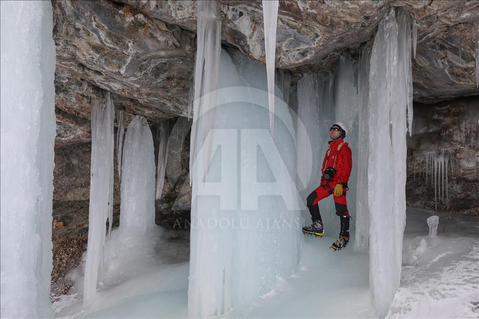 El alpinista turco Tunc Findik en la montaña Erek - Anadolu Ajansı