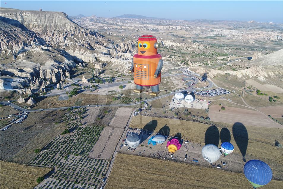 Turkey: Hot air balloons brighten up Cappadocia skies - Anadolu Ajansı