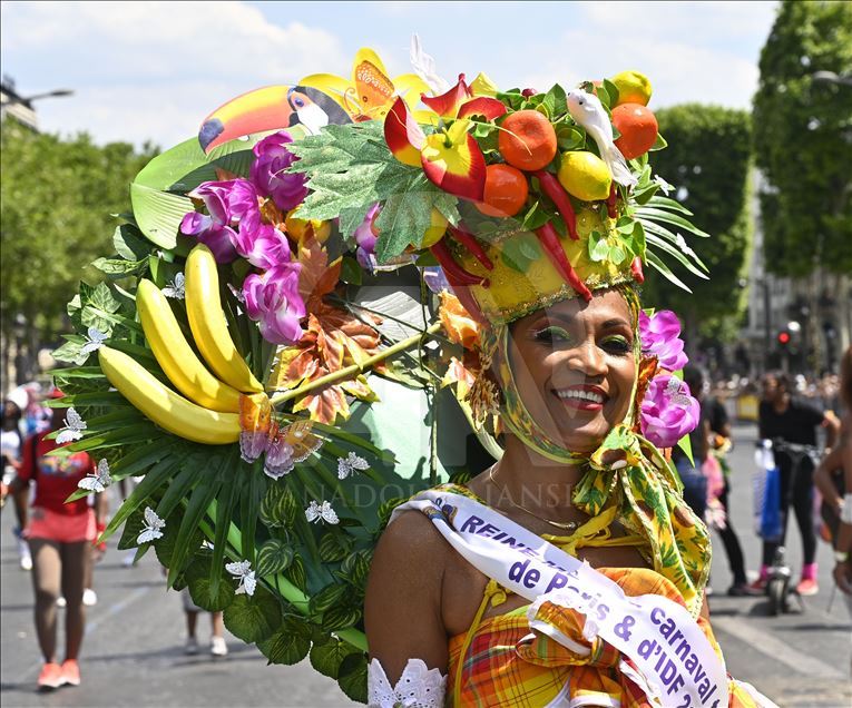 Paris Tropical Carnival - Anadolu Ajansı