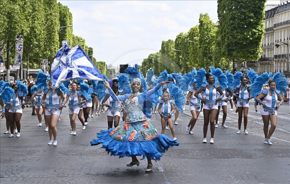Paris Tropical Carnival - Anadolu Ajansı