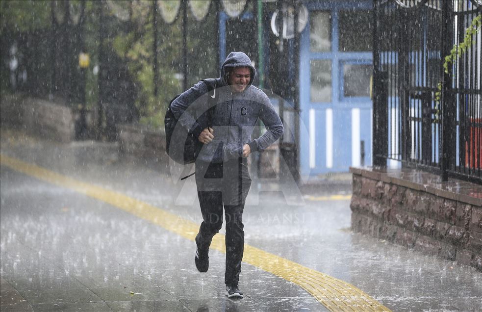 Heavy rain in Ankara - Anadolu Ajansı