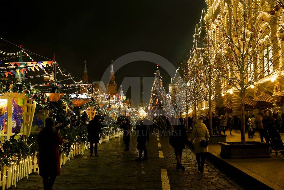 Preparativos de Navidad y Año Nuevo en Moscú - Anadolu Ajansı