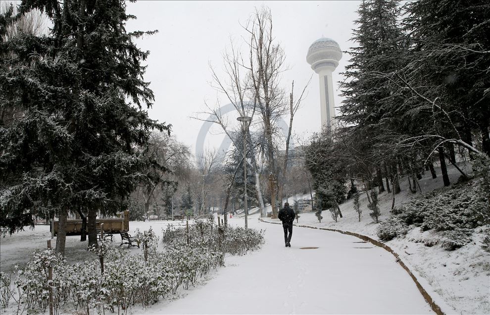 Snowfall in Turkey's Ankara - Anadolu Ajansı