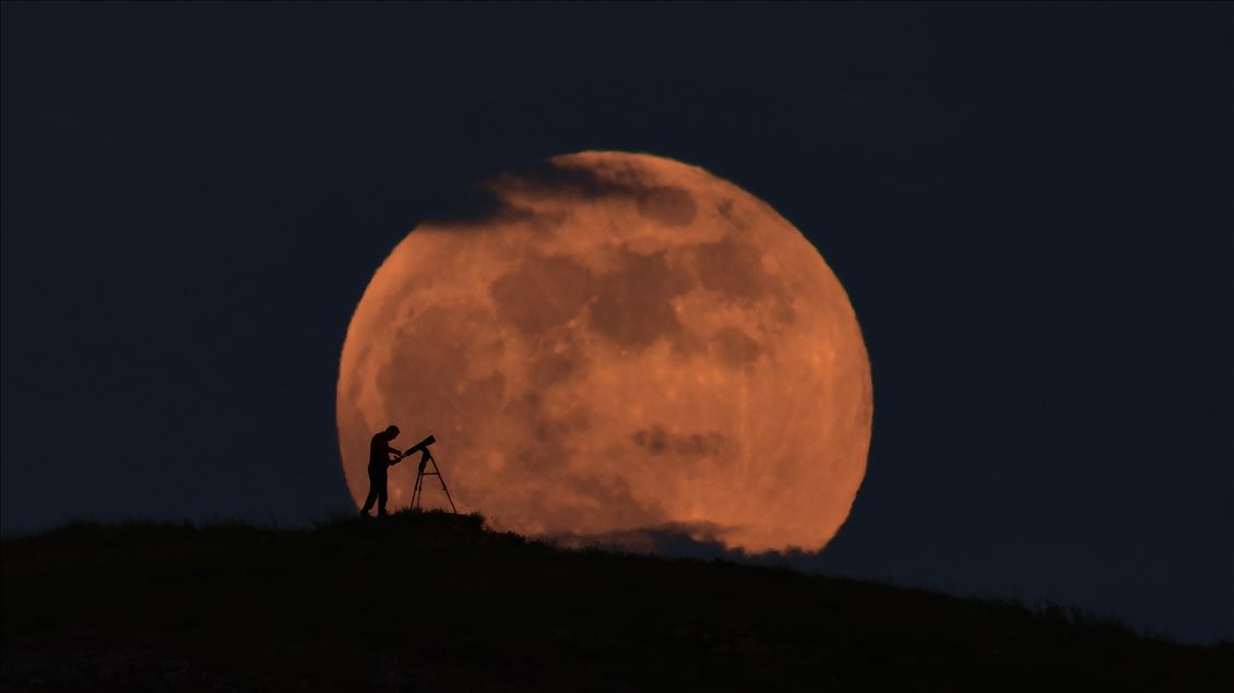 Full moon in Turkey's Van - Anadolu Ajansı