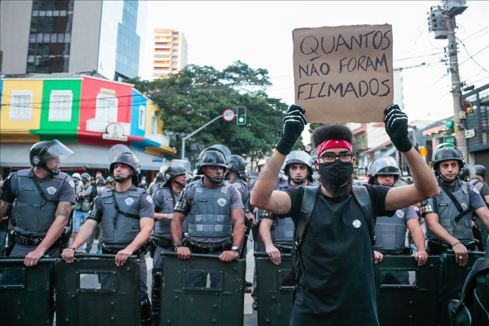 Anti-racism protest in Brazil - Anadolu Ajansı
