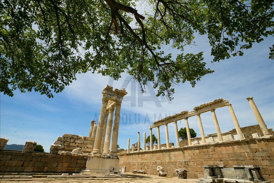 Acropolis of Pergamum (Pergamon) in Izmir's Bergama - Anadolu Ajansı