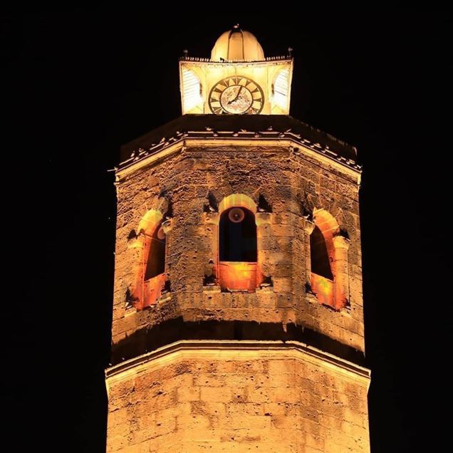 Şanlıurfa'da 3 dine ev sahipliği yapan tarihi Ulu Cami ışıklandırıldı ...