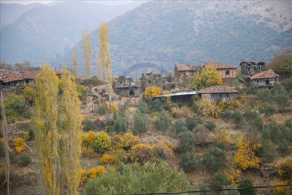 İzmir’in "hayalet köyü" Lübbey turizme kazandırılacak - Anadolu Ajansı