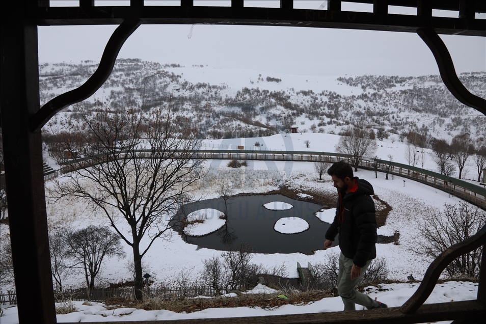 Floating islands of Turkey's Bingol during winter - Anadolu Ajansı