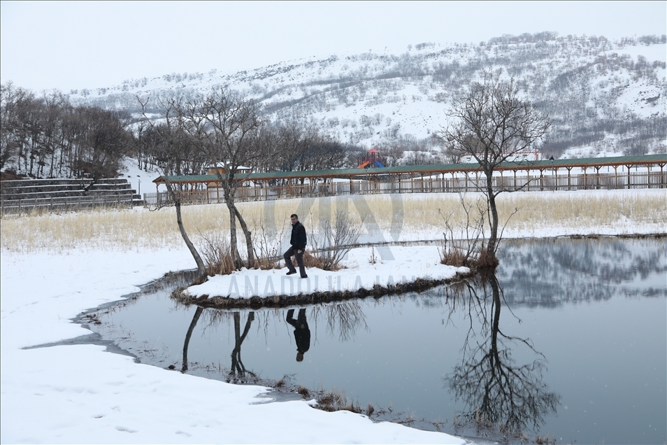 Floating islands of Turkey's Bingol during winter - Anadolu Ajansı
