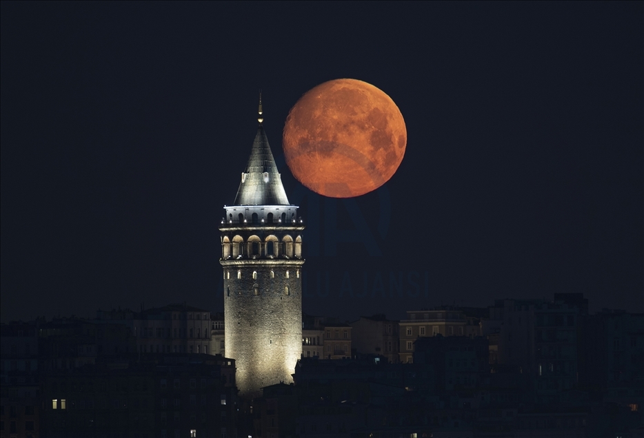 Full moon in Istanbul - Anadolu Ajansı