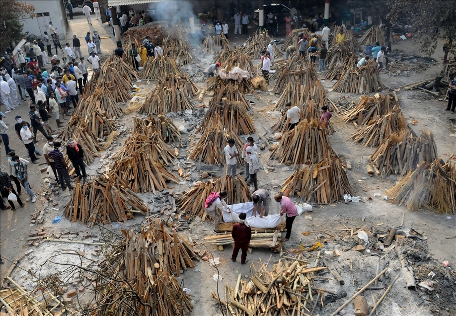 Mass cremation for Covid-19 victims in New Delhi - Anadolu Ajansı