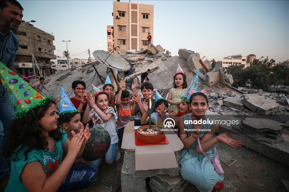 Palestinian child's birthday celebrated near debris of former house ...