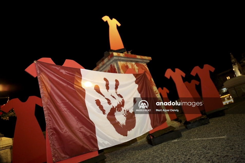 Captain Cook statue in Victoria pulled down - Anadolu Ajansı