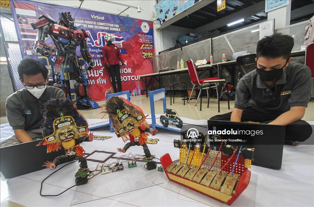 "Kampog Robot" pusat pendidikan robotic di Indonesia - Anadolu Ajansı