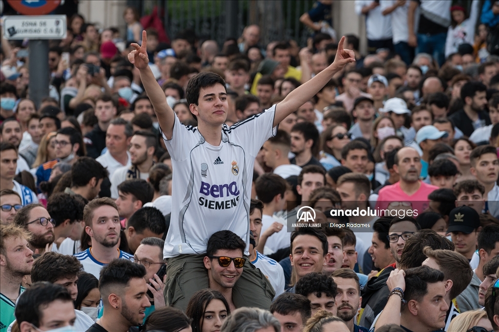 Real Madrid, 35. şampiyonluğunu taraftarlarıyla kutladı - Anadolu Ajansı