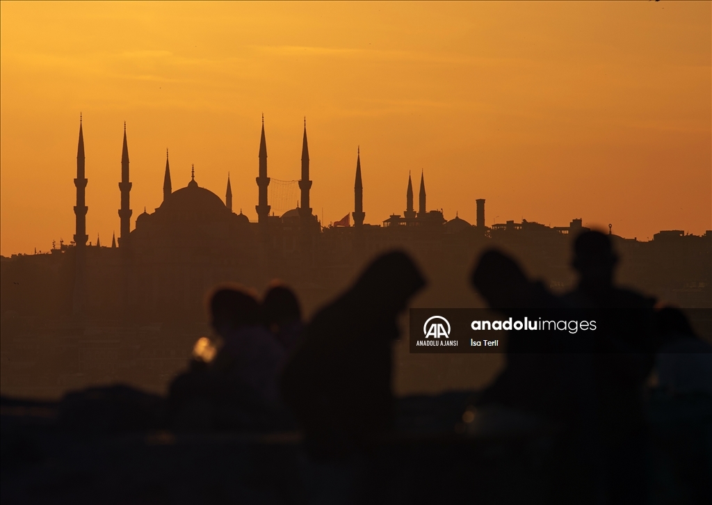 İstanbul'da gün batımı - Anadolu Ajansı