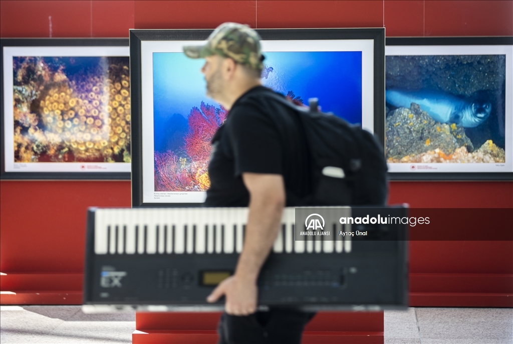 Tahsin Ceylan'ın "Akdeniz'i Tüketmeyelim" fotoğraf sergisi - Anadolu Ajansı