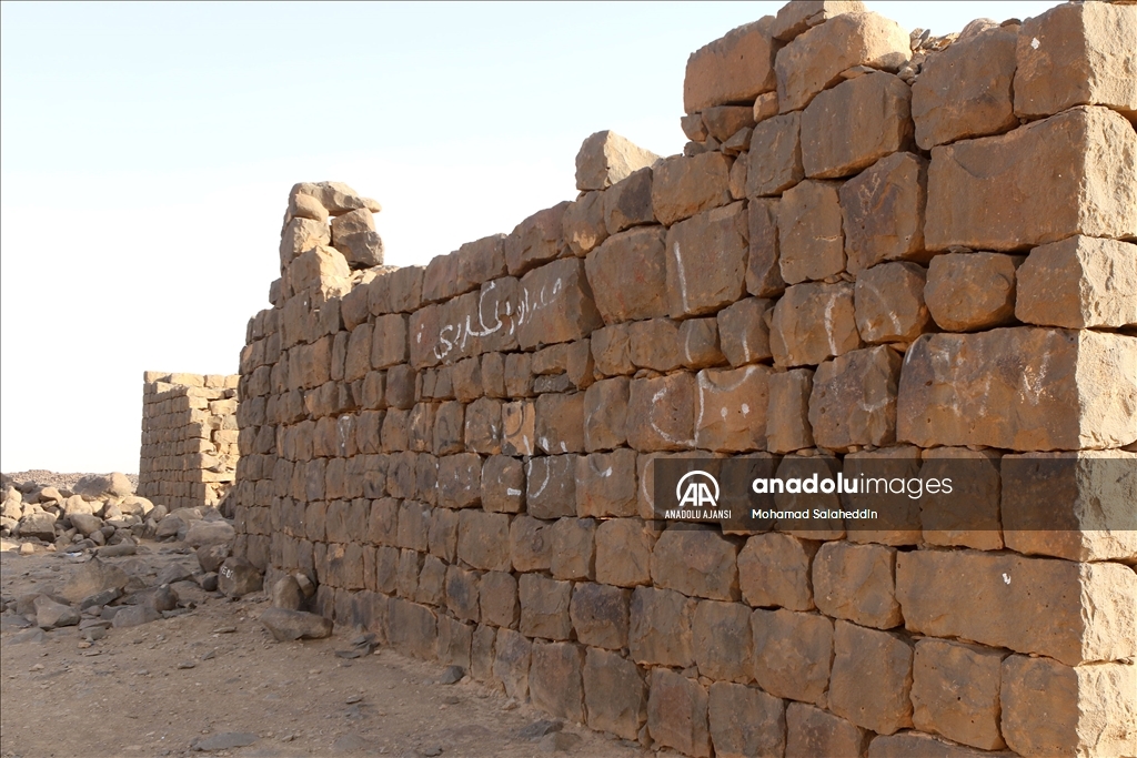 Ürdün'deki Burku Sarayı kalıntıları Emevi Dönemi İslam medeniyetine ...