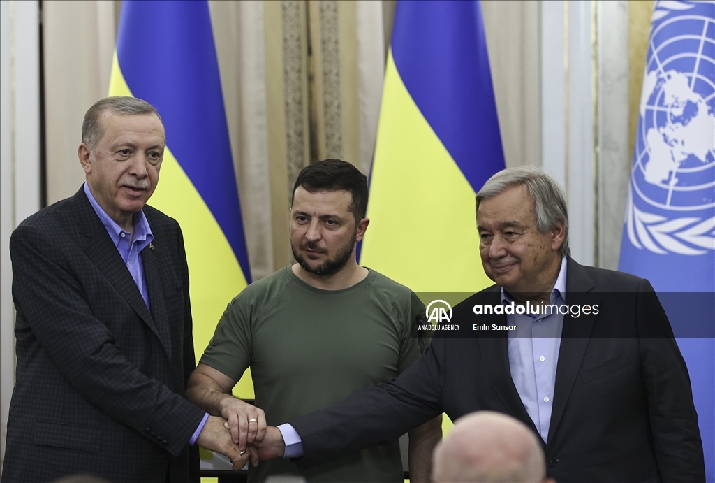 Predsjednik Turkiye Erdogan - ukrajinski predsjednik Zelenski ... Predsjednik Turkiye Erdogan - ukrajinski predsjednik Zelenski ...