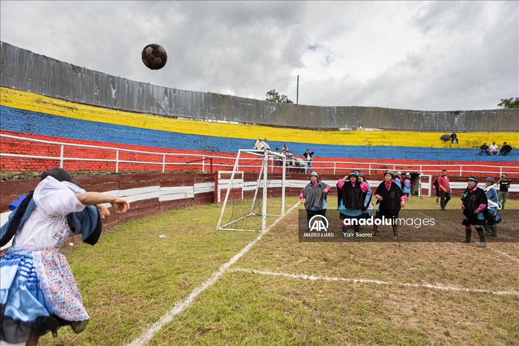 Kolombiya'da geleneksel kadın futbol müsabakaları - Anadolu Ajansı