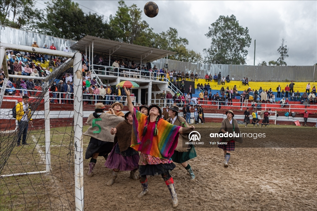 Kolombiya'da geleneksel kadın futbol müsabakaları - Anadolu Ajansı
