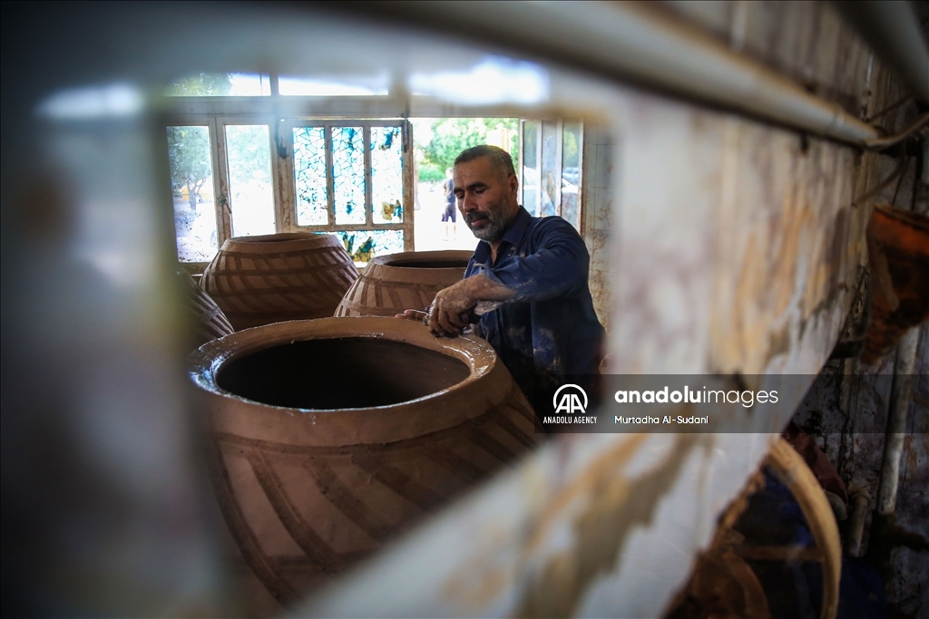 صناعة التنور مهنة تأبى الاندثار في العراق Anadolu Ajansı