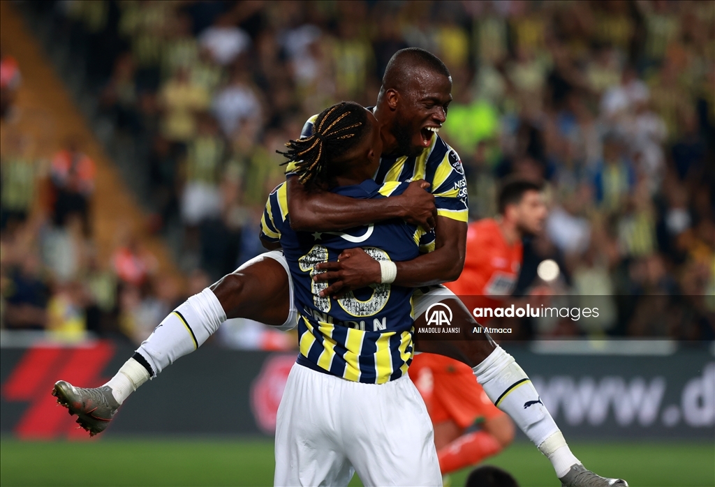 Fenerbahçe, sahasında Corendon Alanyaspor'u 5-0 yendi - Anadolu Ajansı