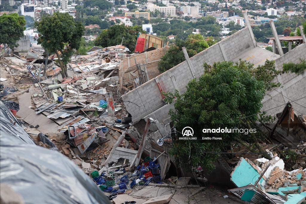 Honduras'ta heyelan - Anadolu Ajansı