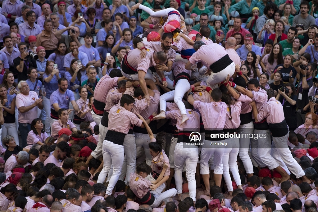 28th edition of the 'human towers' ('castells') competition in ...