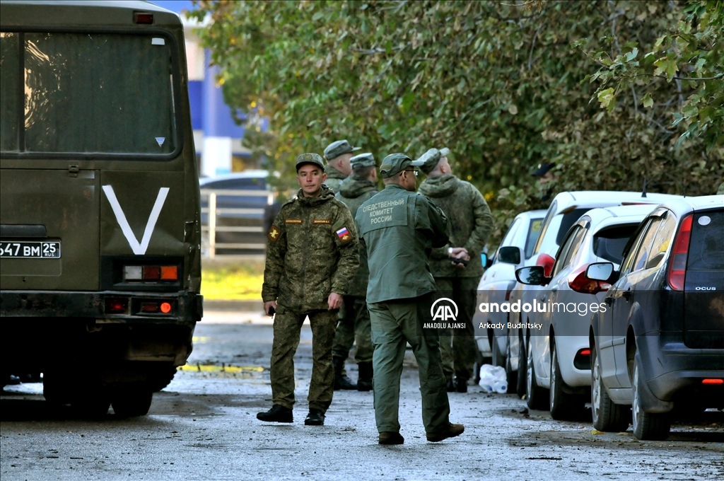 Rusya'nın Yeysk kentinde savaş uçağının yerleşim bölgesine düşmesi ...