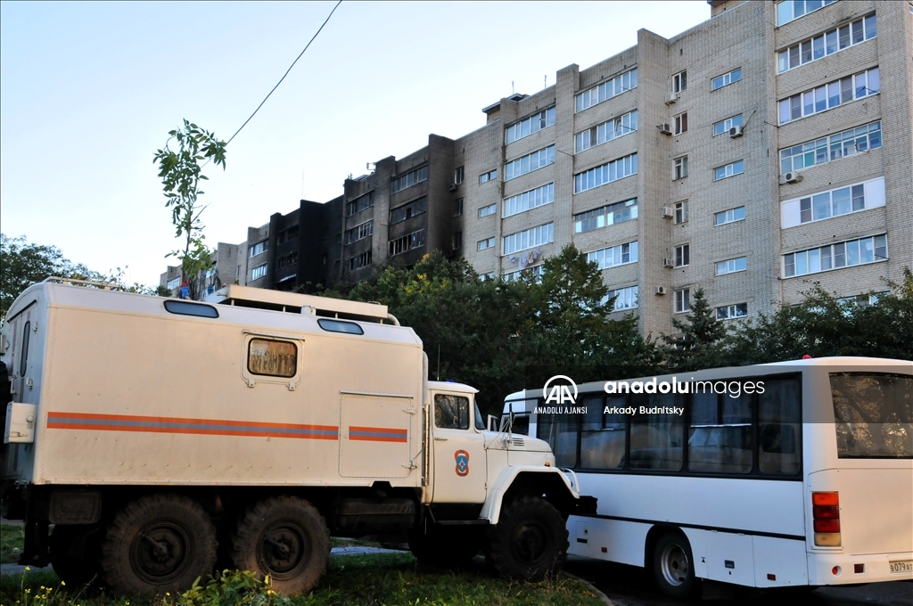 Rusya'nın Yeysk kentinde savaş uçağının yerleşim bölgesine düşmesi ...