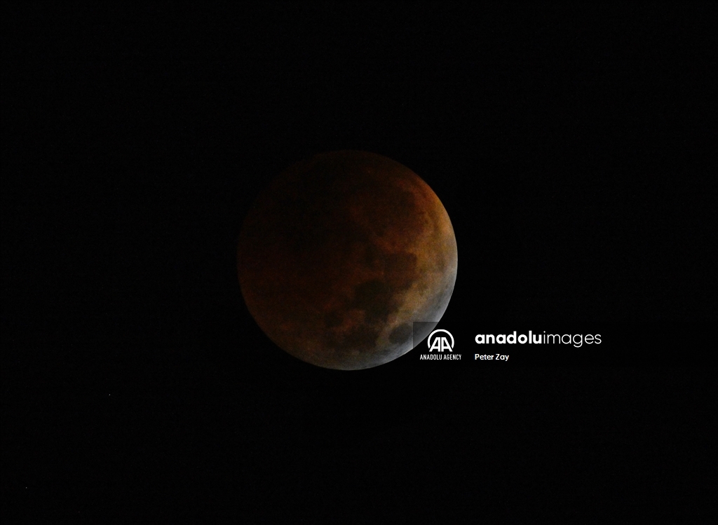 Penampakan gerhana bulan total di AS - Anadolu Agency