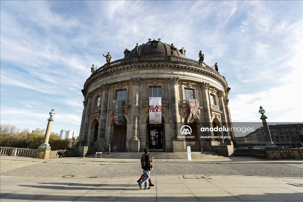 Museum Island hosts millions of tourists in Berlin - Anadolu Ajansı