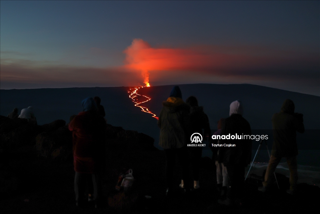 Havaji: Vulkan Mauna Loe nastavlja izbacivati lavu - Anadolu Ajansı