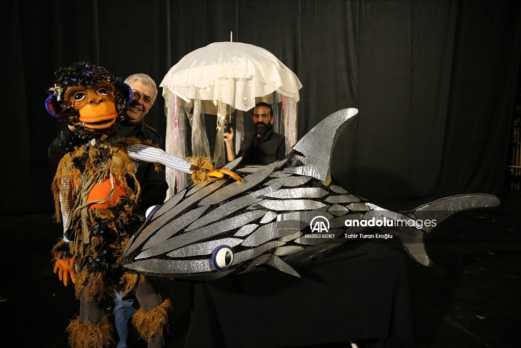 'Waste Atlas' musical with puppets made of recycled waste in Turkiye's ...