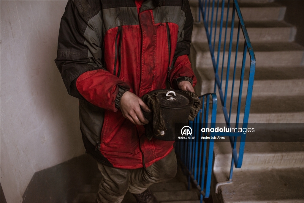 Daily life goes on in Bakhmut amid ongoing Russian-Ukrainian war ...