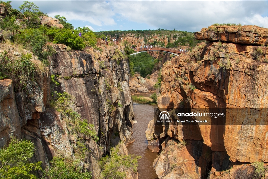Güney Afrika'nın doğal güzelliklerinden biri: Bourke'nin Şans Çukurları ...