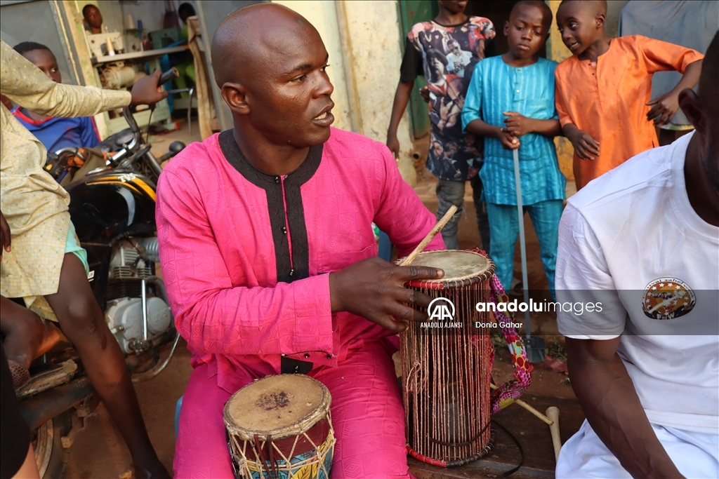 Orta Afrika'nın "konuşan davulu" kalangu - Anadolu Ajansı
