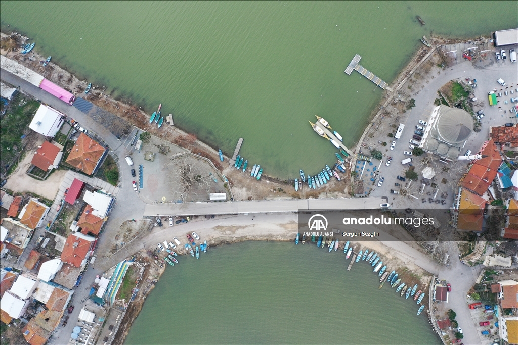 "Avrupa'nın en güzel kasabalarından" Gölyazı kar güzelliğine hasret kaldı