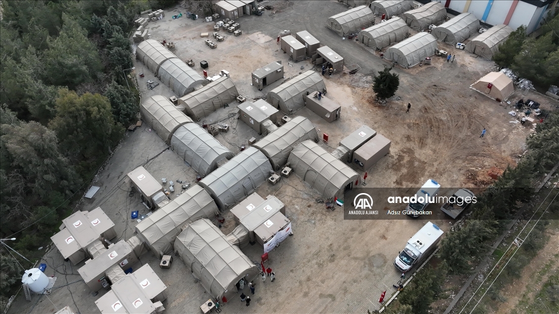 BAE'nin depremzedeler için İslahiye'de kurduğu sahra hastanesi yaraları ...